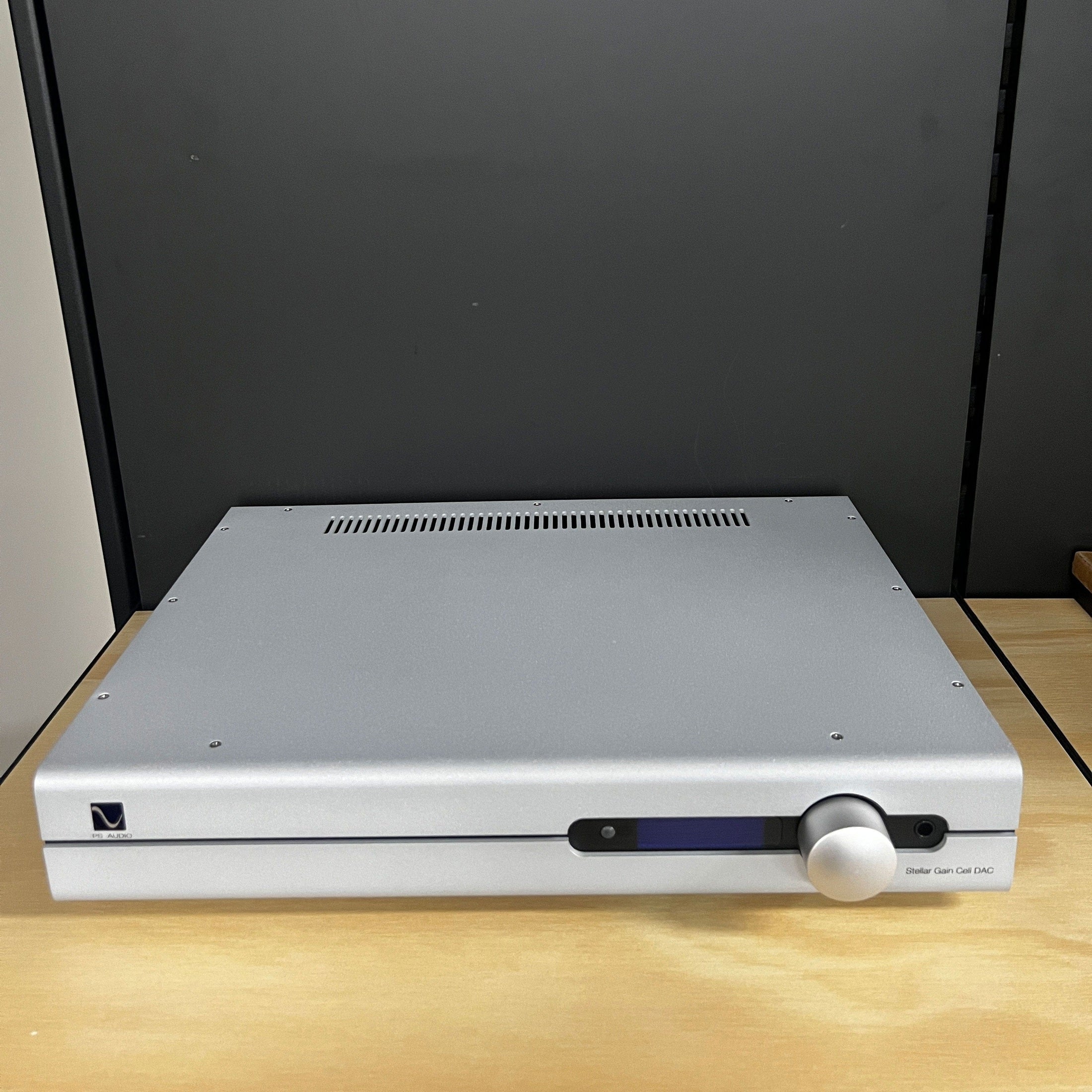 PS Audio Stellar Gain Cell DAC / Preamplifier Silver - Trade In | CHT ...